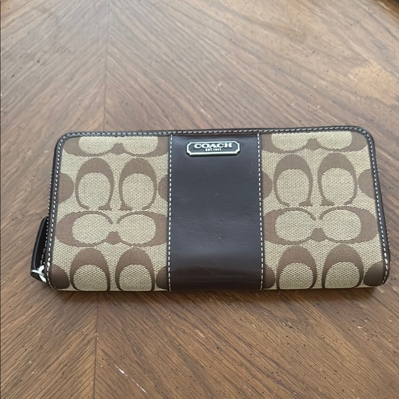 Coach | Bags | Coach Brown Leather Tan Signature Canvas Zip Accordion ...